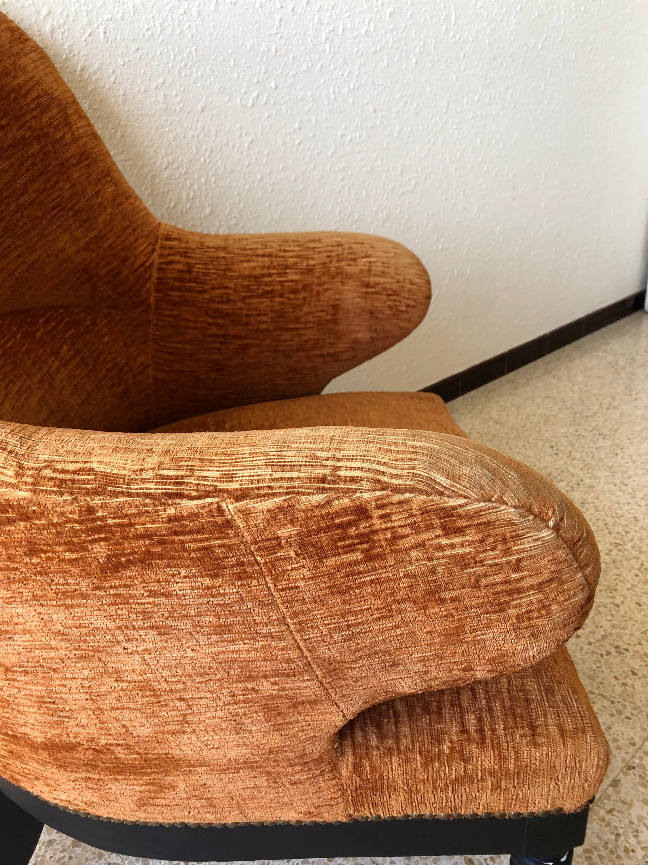 Vintage frog armchair in rust Velvet