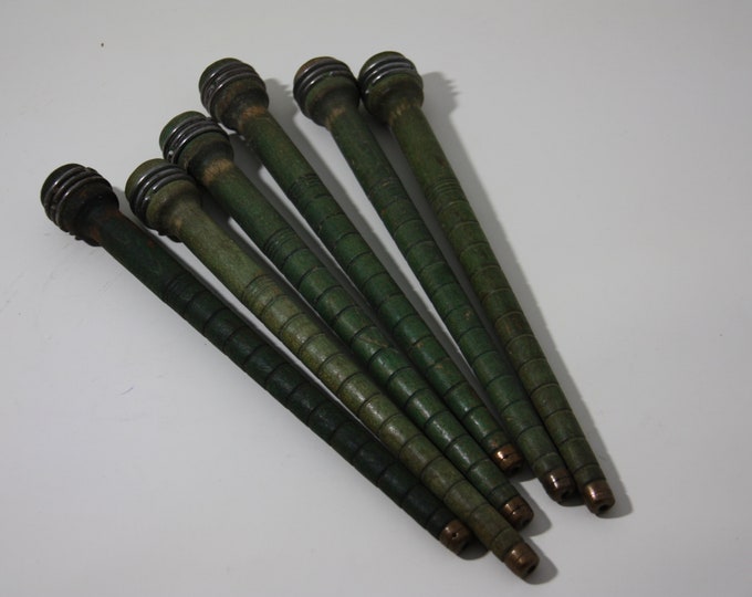 Antique Wooden Textile Shuttle Spindles Green Spools Bobbins Spinning ...