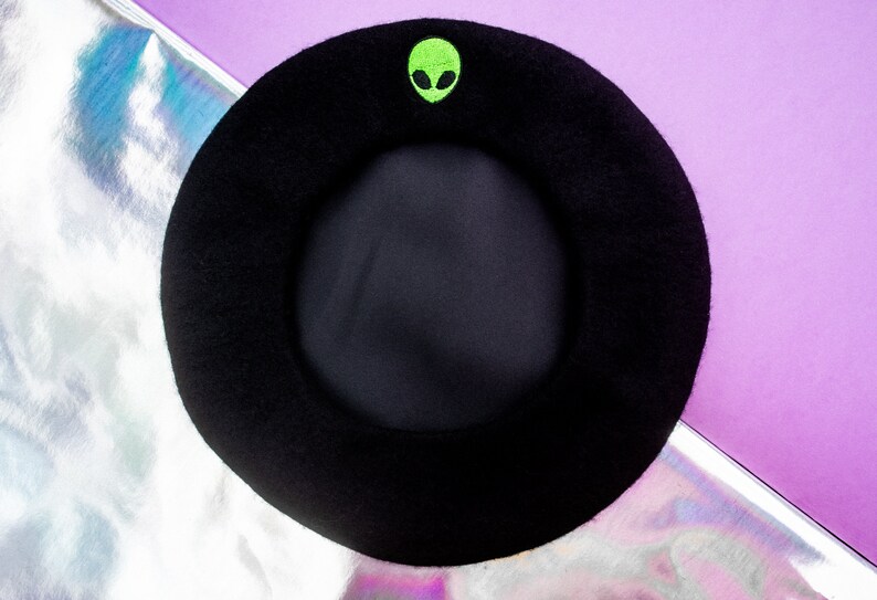 Green Alien Beret Goth Beret Kawaii Goth Embroidered Wool - Etsy