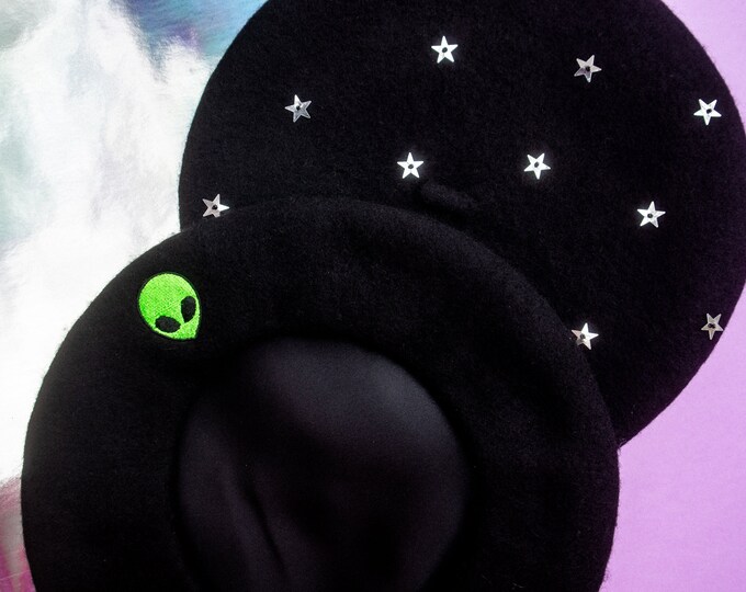 Green Alien Beret, Goth Beret, Kawaii Goth, Embroidered Wool Beret ...
