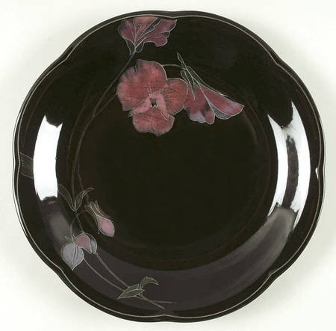 Mikasa Tango Dinner Plate: Floral China on Black - Etsy