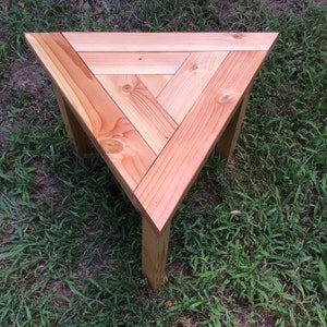 Outdoor Side Table, Spiral Triangular Top, Outdoor Furniture, 2x4 ...