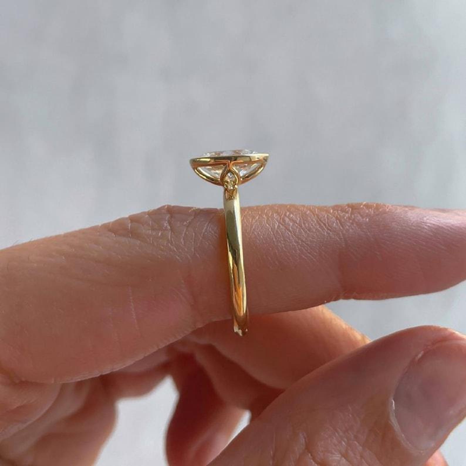 1.5 CT Oval Cut Bezel Set Ring,unique Tulip-bezel Setting,oval ...
