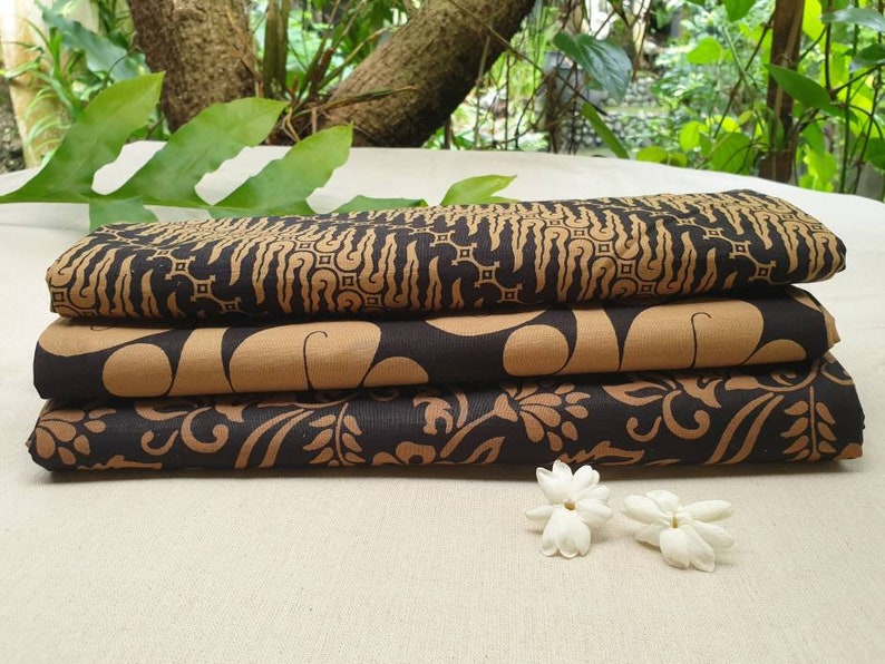Sarong, Batik Pareo Soft Cotton Wrap. Traditional Bali Sarong. Beach ...