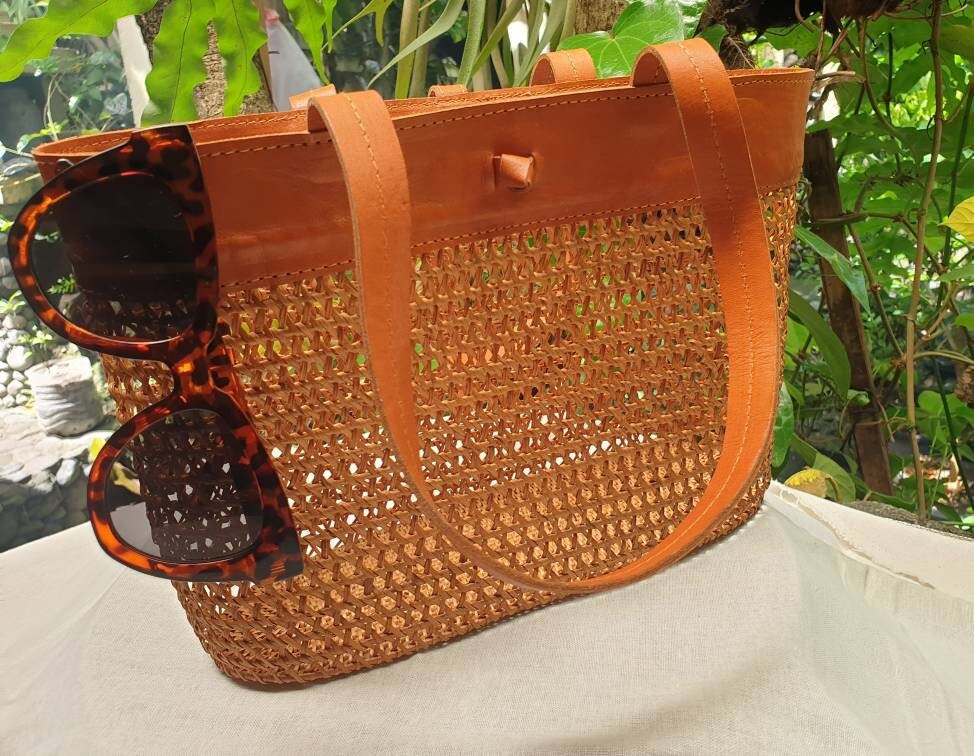 Natural Rattan Wicker Handbag With Leather Accents & Handles. Ata Grass ...