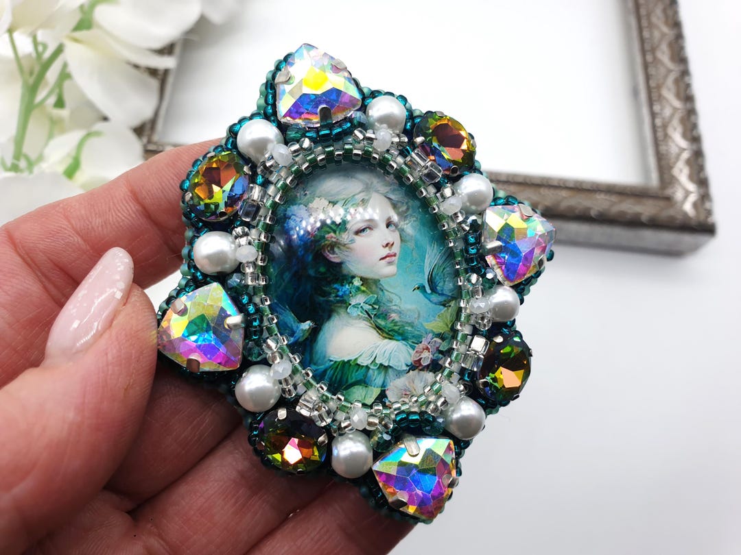 Girl Portrait Cameo Brooch, Embroidered Brooch, Clothing Brooch, Beaded ...