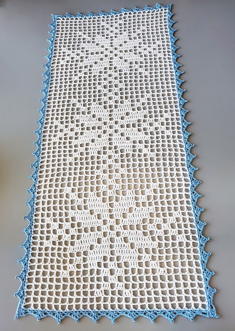 Snowflake Table Runner PDF Crochet Pattern - Etsy
