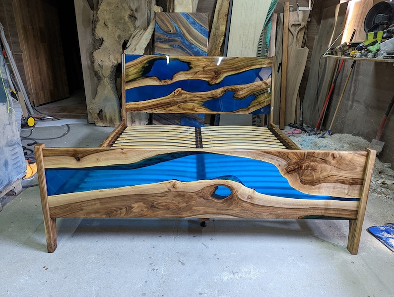 Blue River Epoxy Walnut Bad King Size - Etsy