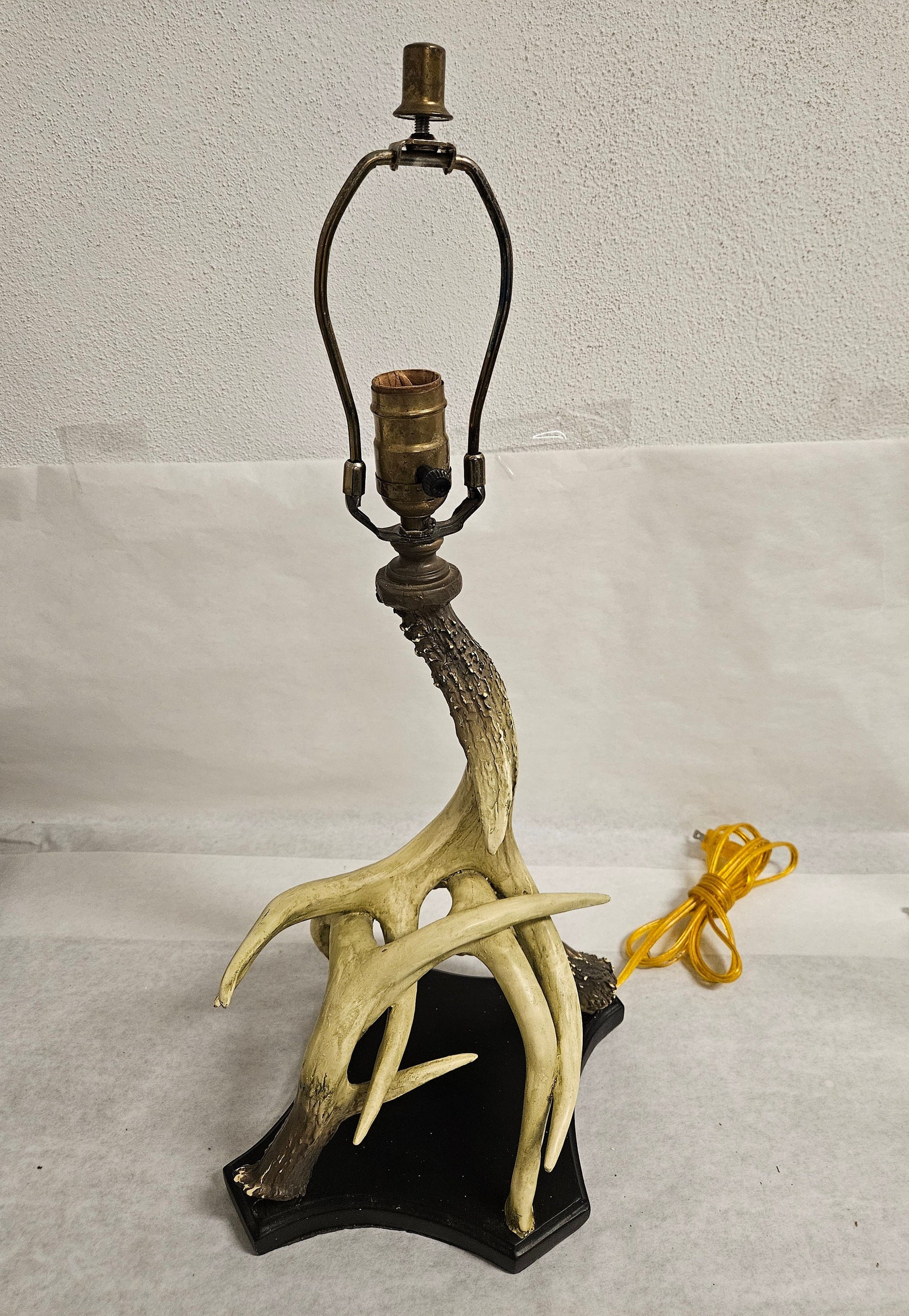 Deer Antler Desk Table Lamp Rustic Cabin Country Design Sportsman ...