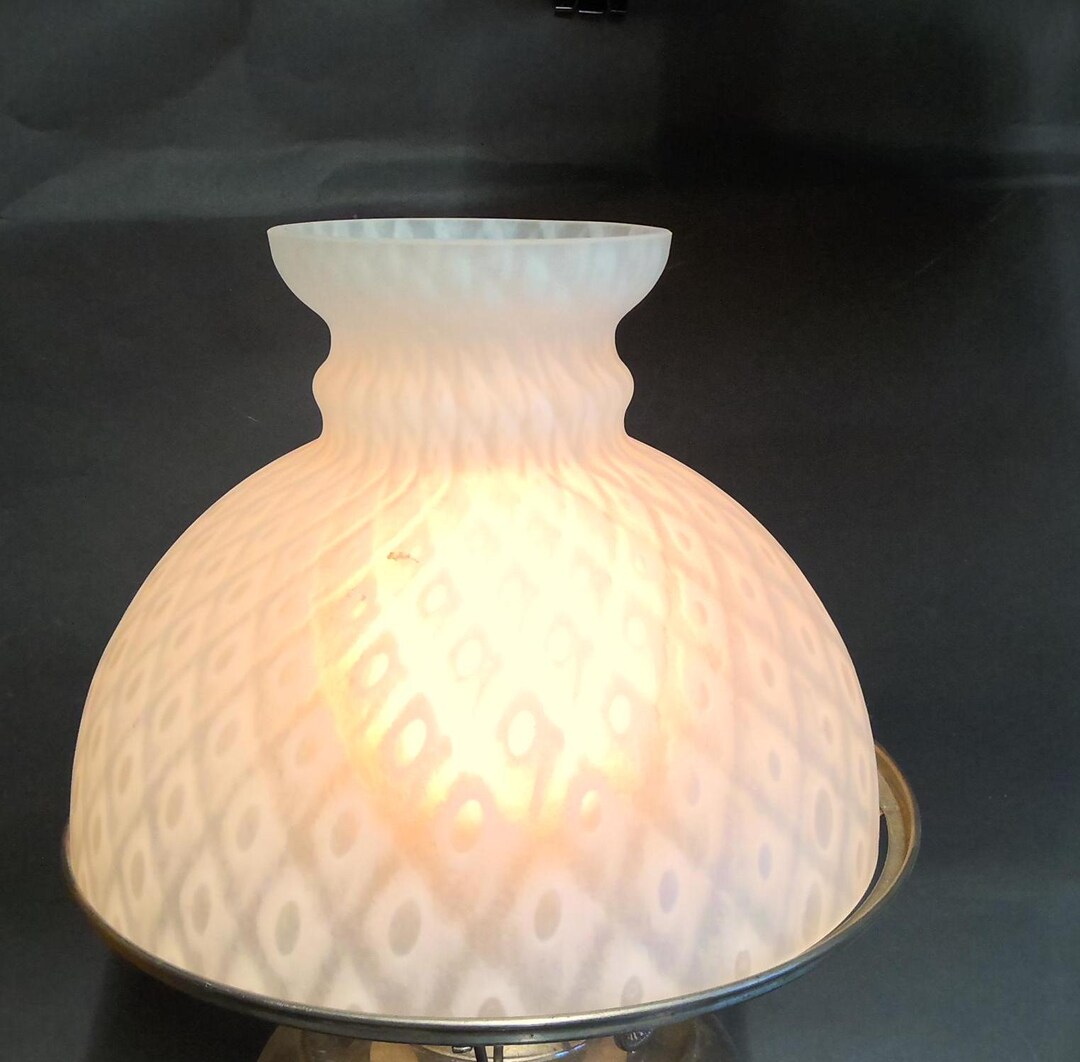 10" Student Lamp Parlor Lamp Diamond Pattern Globe Oil Kerosene Lamp ...