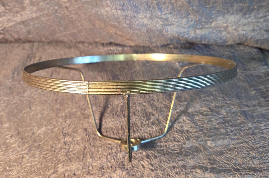 Vintage 8" Antique Brass Shade Rest 3 Arm Table Lamp Rayo Style ...