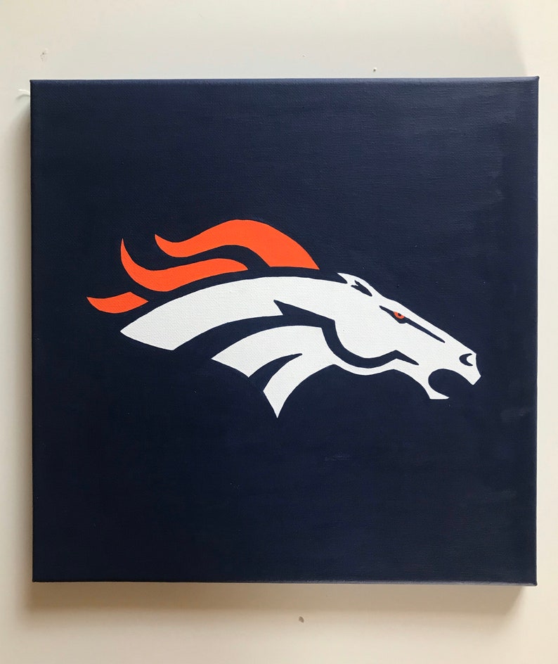NFL Team Logo Canvas Painting - Any Team (bears, Vikings, Packers ...