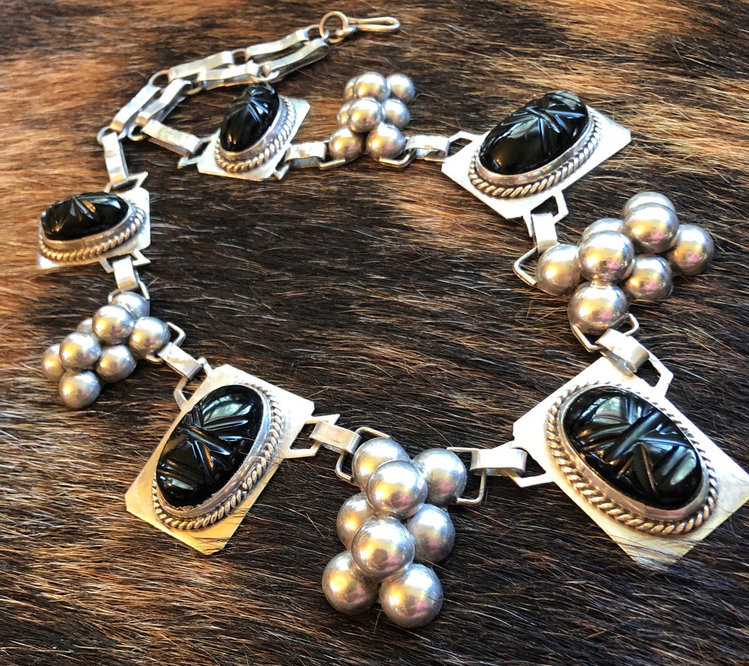 Vintage Mexican Aztec Warrior Necklace sterling Silver & Onyx Glass 17. ...