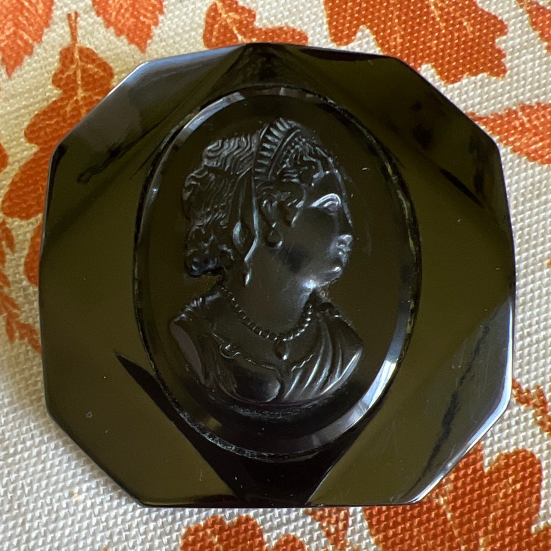 Black Bakelite Cameo - Etsy