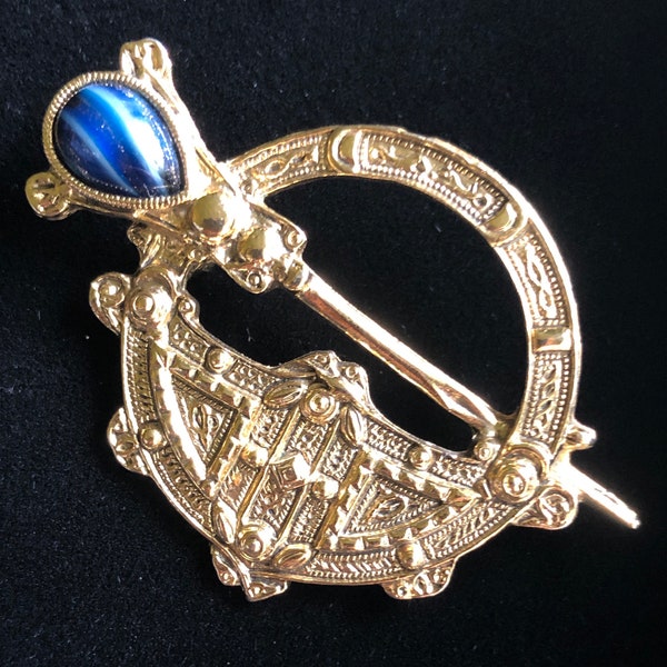 Penannular Brooch - Etsy