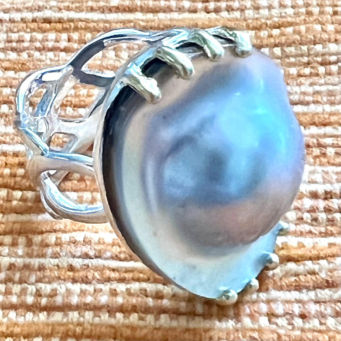 Mabe Pearl & Sterling Silver-the Queen of Gems (size 9, Face of Ring 1 ...