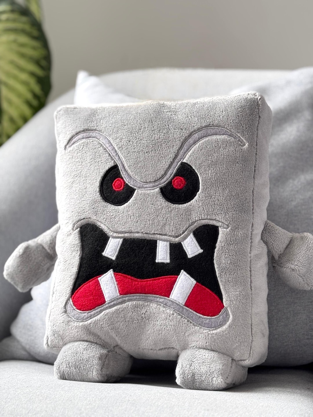 Whomp Pluszowy - Poduszka Whomp - Whomp Super Mario Pluszowy - Etsy