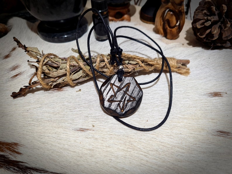 Hand Carved Oak Inverted Pentagram Necklace: Baphomet Star Pendant - Etsy