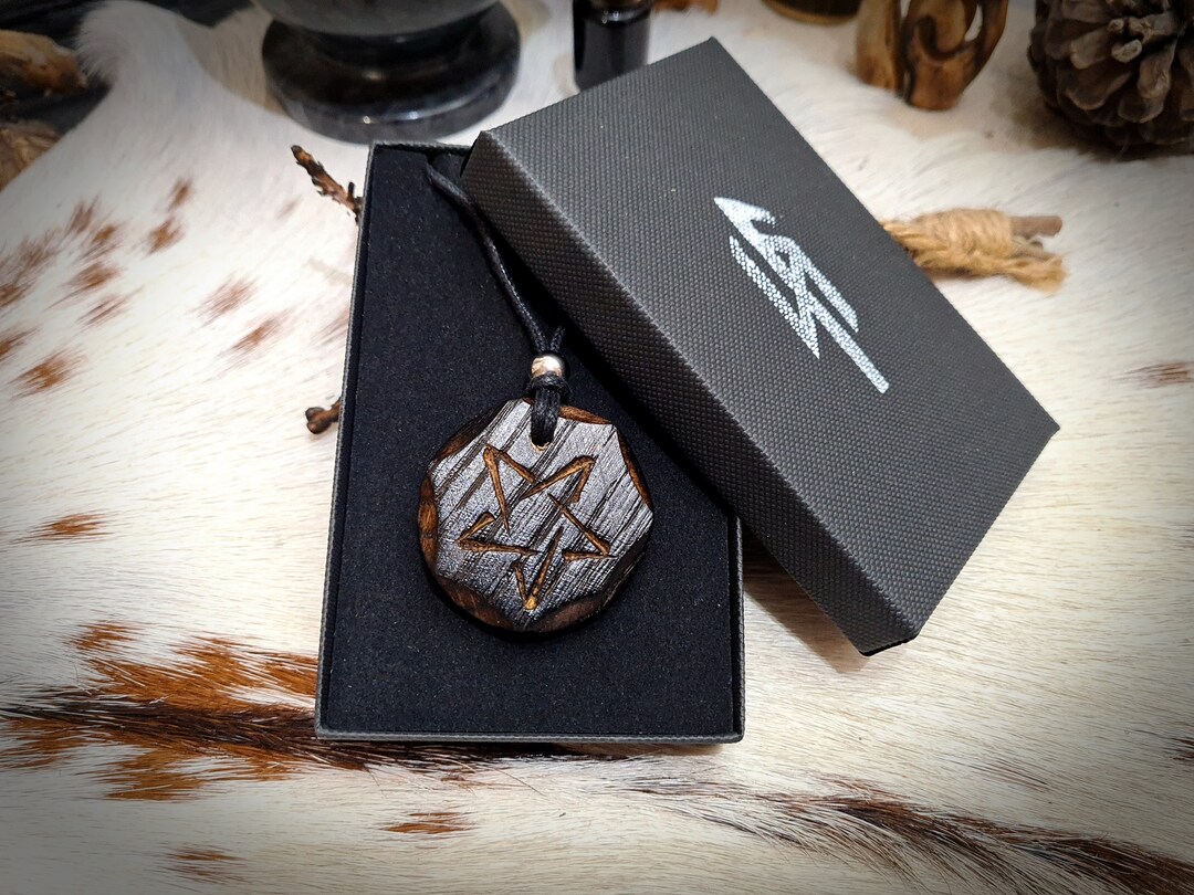 Hand Carved Oak Inverted Pentagram Necklace: Baphomet Star Pendant - Etsy