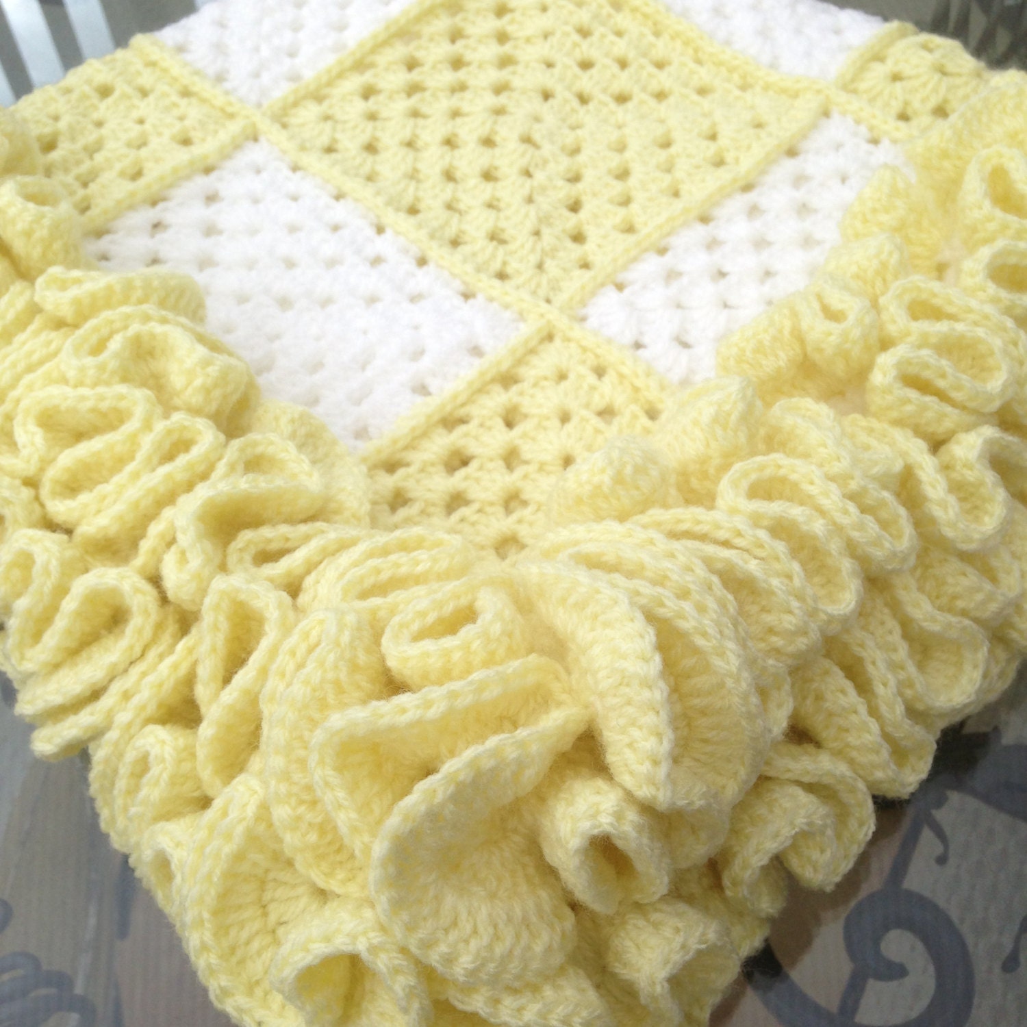 Roses Infinity Blanket Crochet Pattern. Instant PDF Download. - Etsy