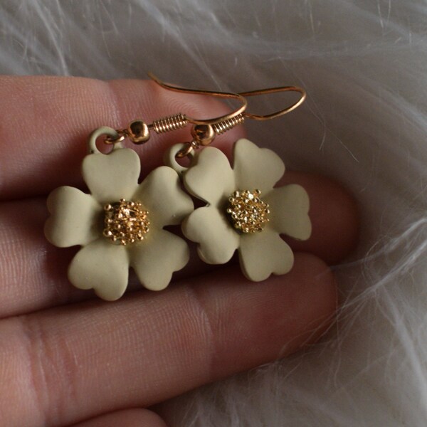 Beautiful Present - Etsy