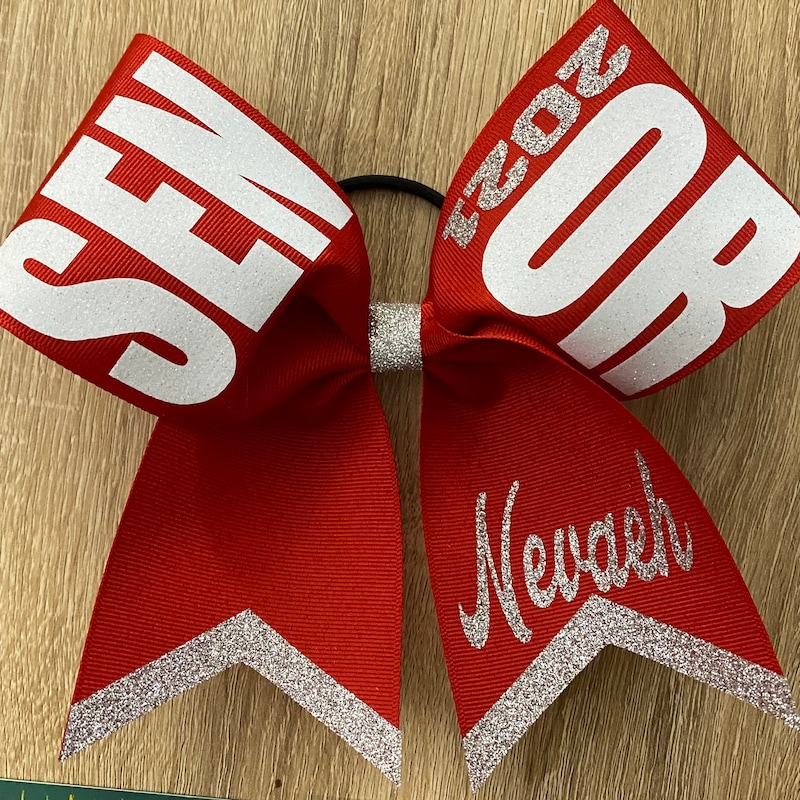 Senior Cheer Gifts - 60+ Gift Ideas for 2025