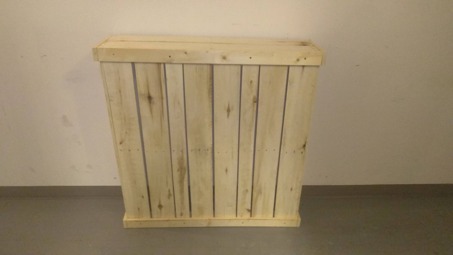 Pallet Radiator Cover [prototype] - Etsy