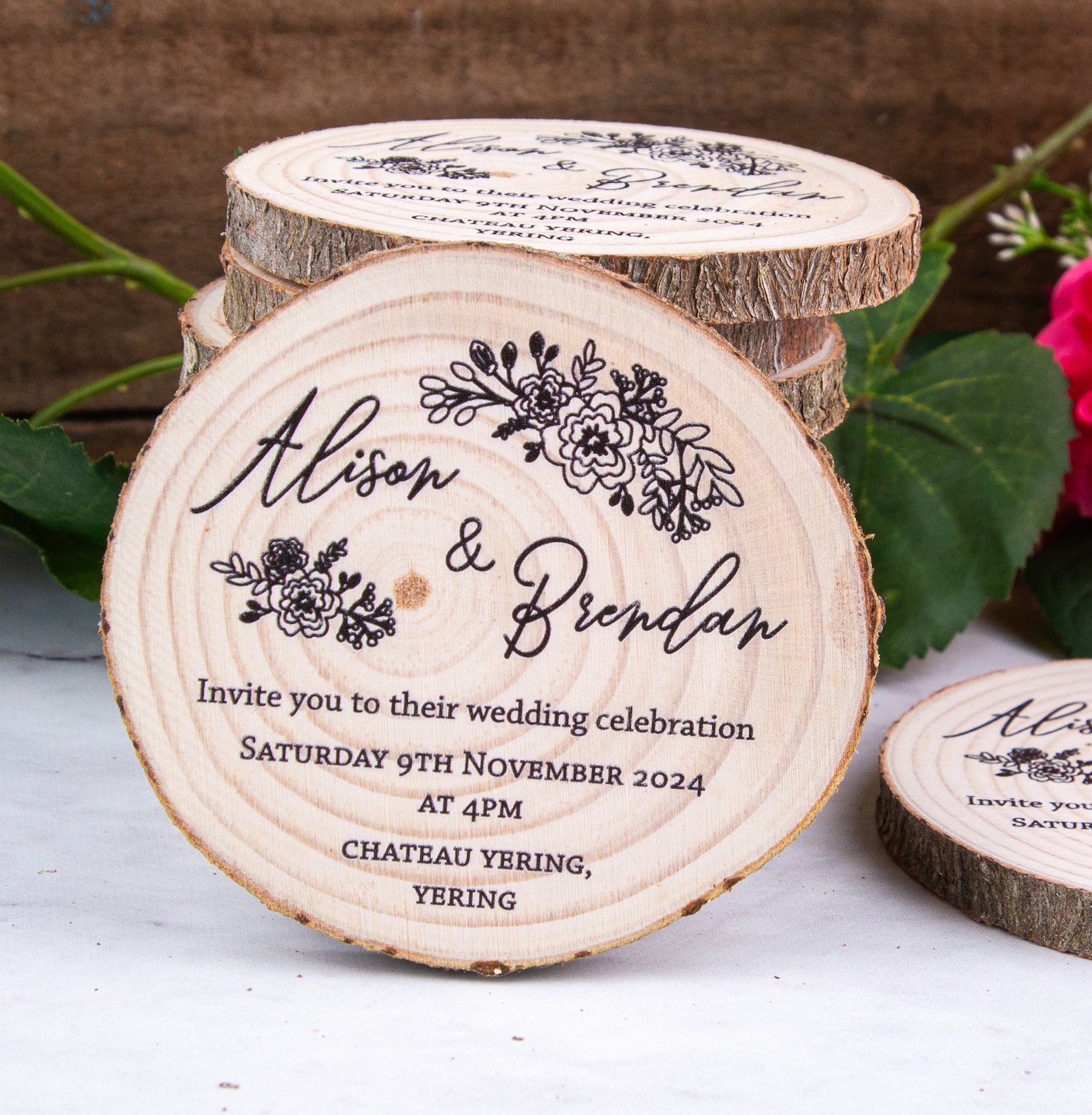 Wood Slice Wedding Invitation: Rustic Country Magnet - Etsy