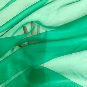 Kelly Green Crystal Organza Fabric, Kelly Green Sheer Organza Fabric ...