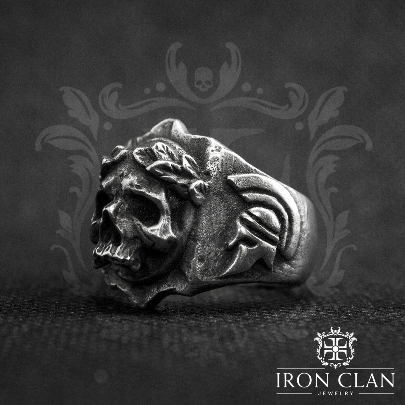 CAESAR handsculpted Skull Ring Gothic Ring - Etsy