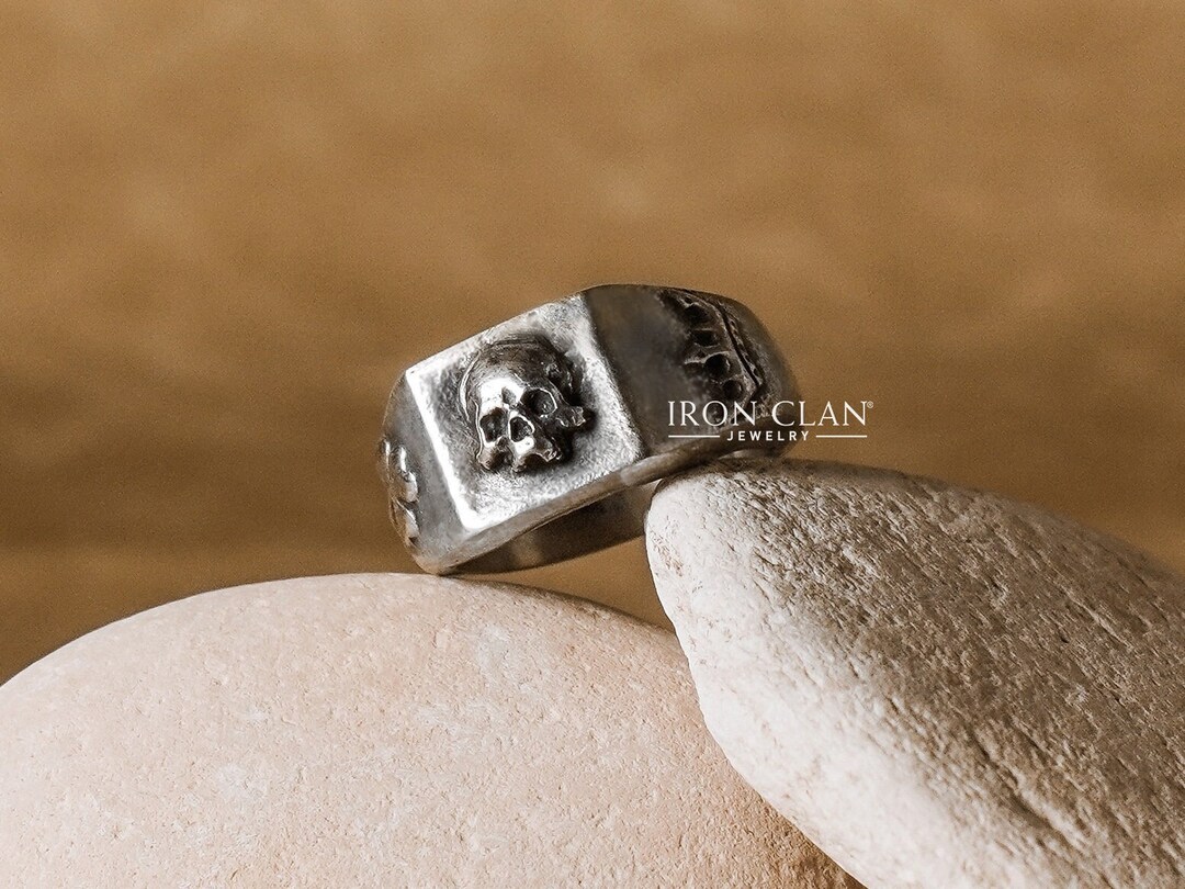 CROWN (handsculpted Signet Ring • Gothic Signet Ring) - Etsy