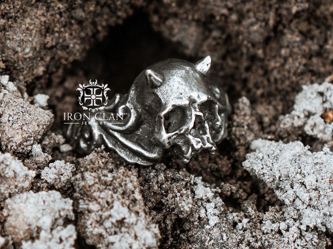 LILITH (handsculpted Ring • 925 Silver & Gold Skull Ring) - Etsy
