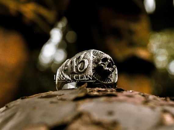 ISCARIOT handsculpted Skull Ring Historical Ring - Etsy