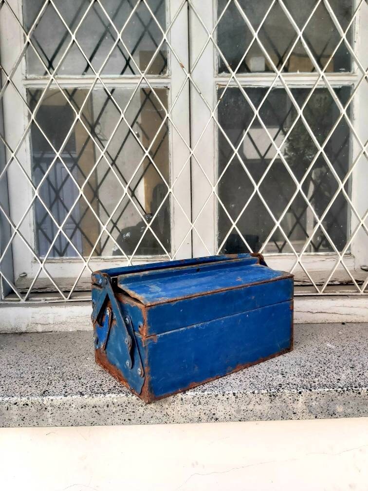 Vintage Metal Tool Box - Etsy