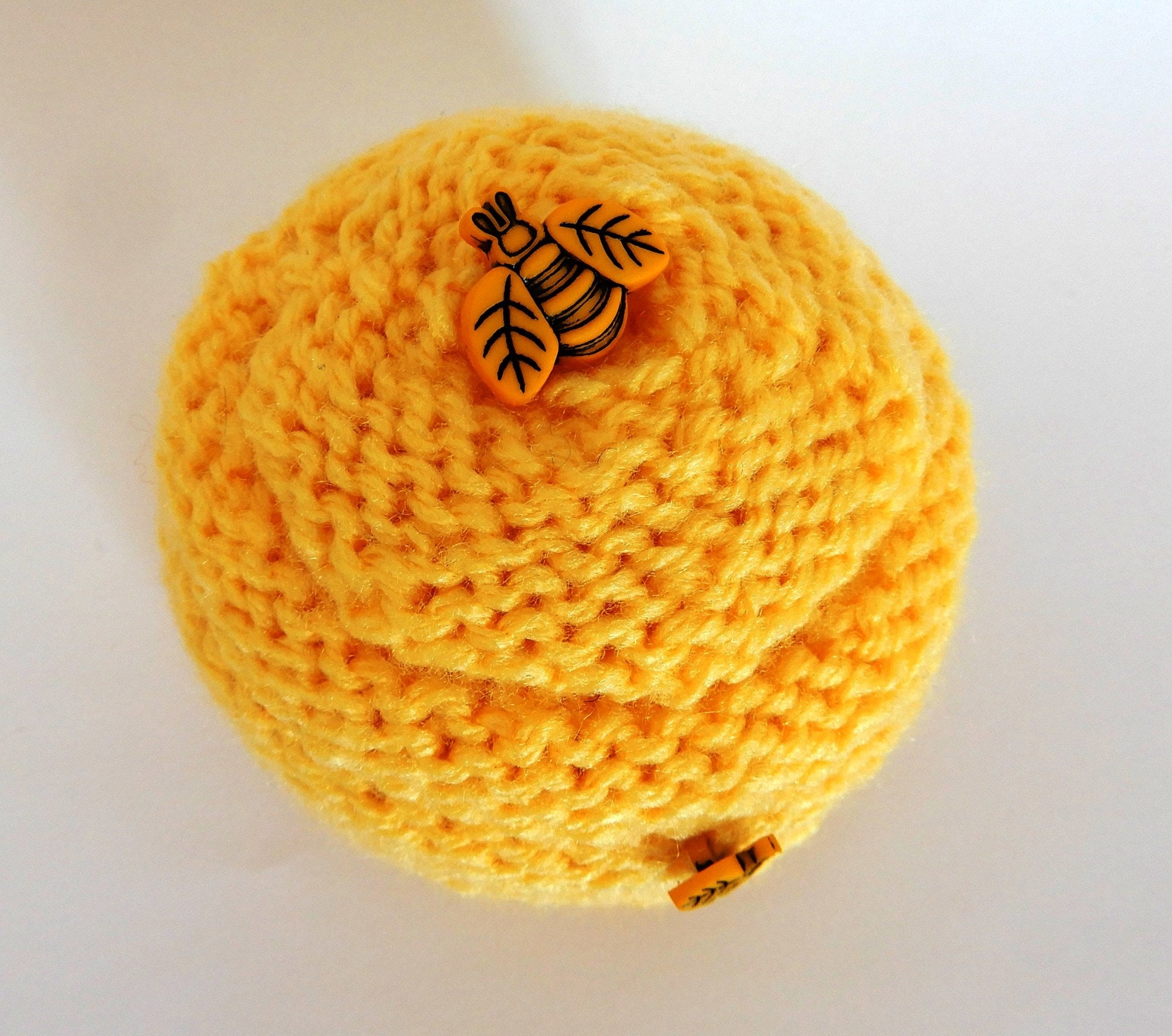 Knitted Beehive Chocolate Orange Cover Bees Bee Keeper Honey - Etsy UK