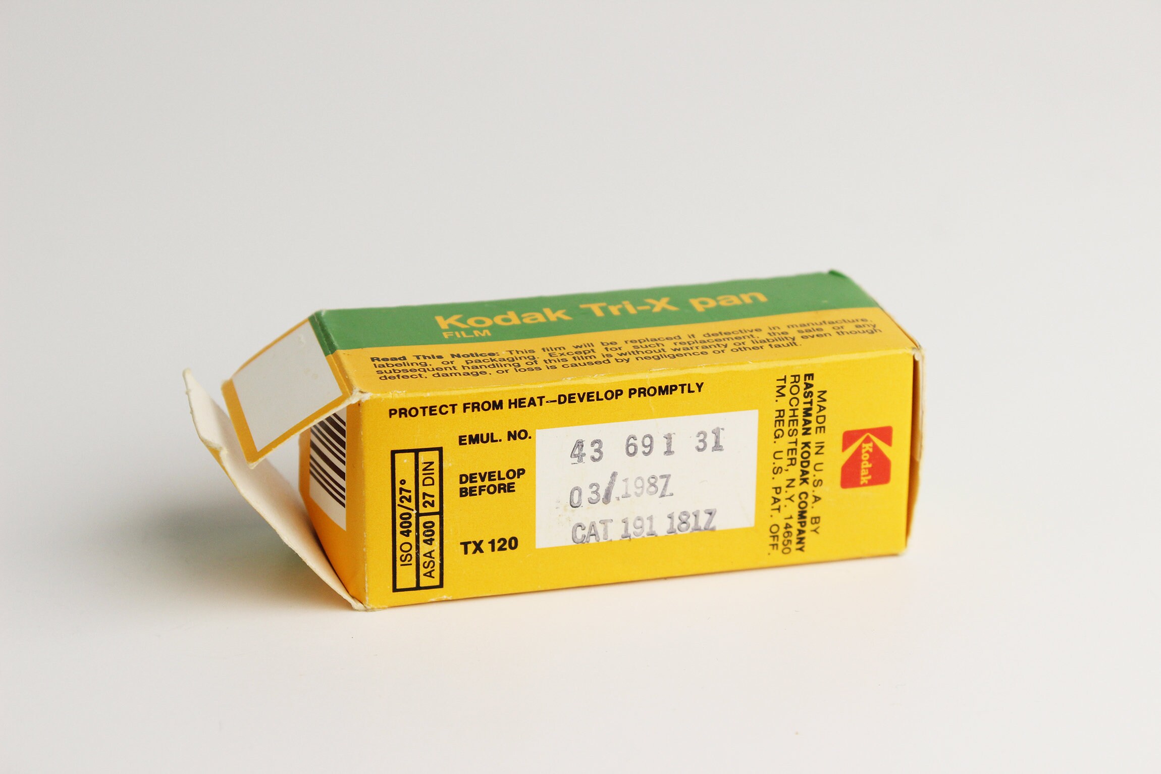 KODAK Tri-x Pan 400 Black-and-white Negative 120 FILM - TX 120 ...
