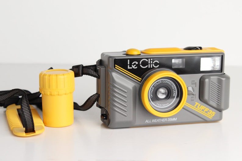 Le Clic Tuff35 All Weather 35mm Point-and-shoot Film Camera - Near Mint ...