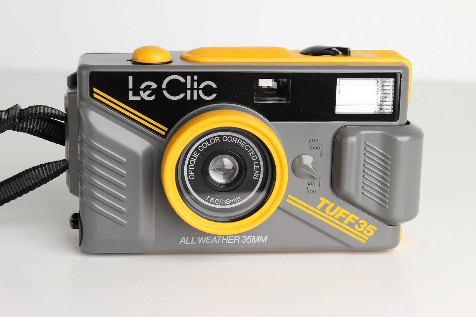 Le Clic Tuff35 All Weather 35mm Point-and-shoot Film Camera Near Mint ...
