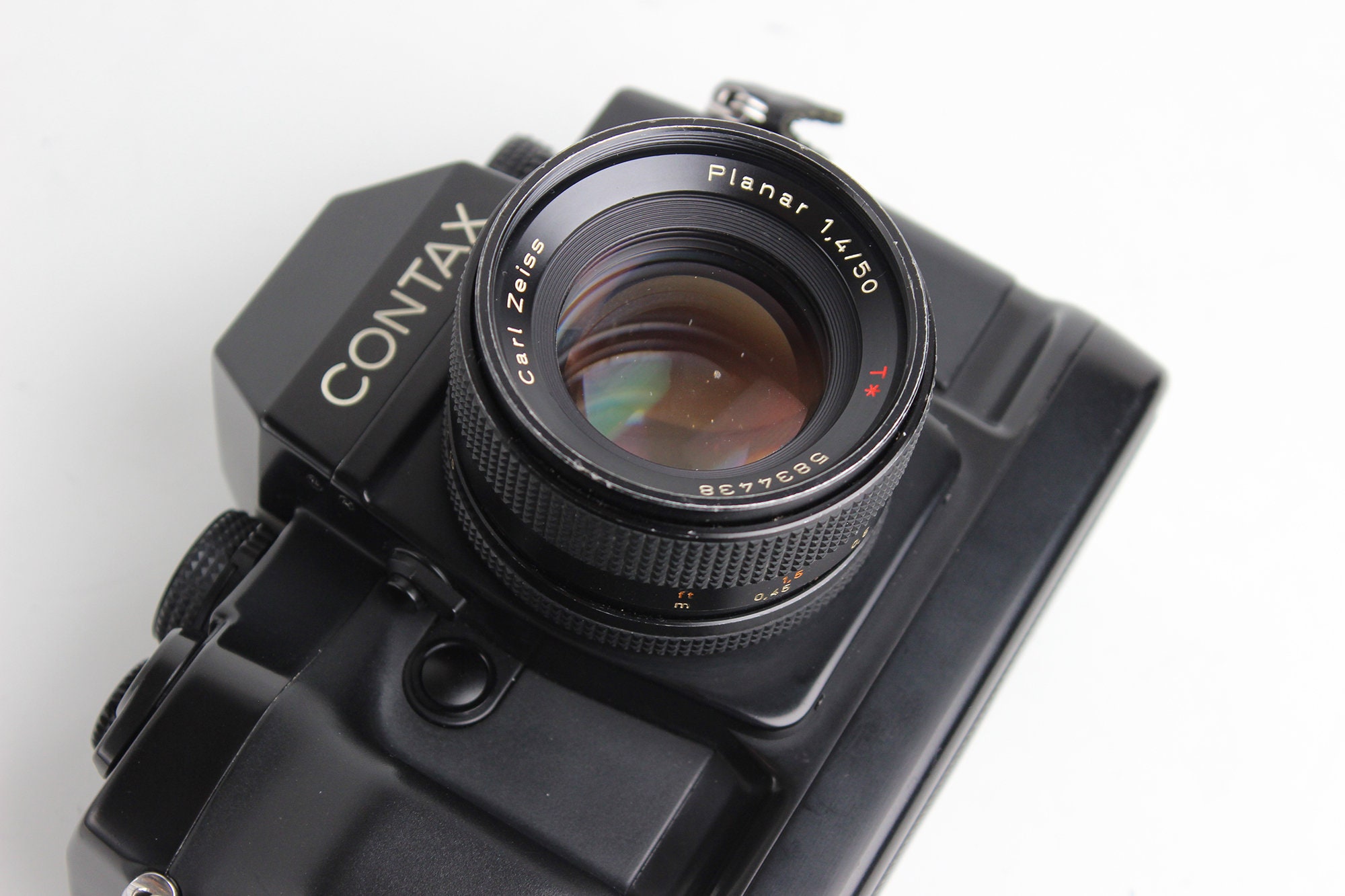 CONTAX RTS 35mm SLR Film Camera With Contax Carl Zeiss CONTAX RTS 35mm SLR Film Camera With Contax Carl Zeiss