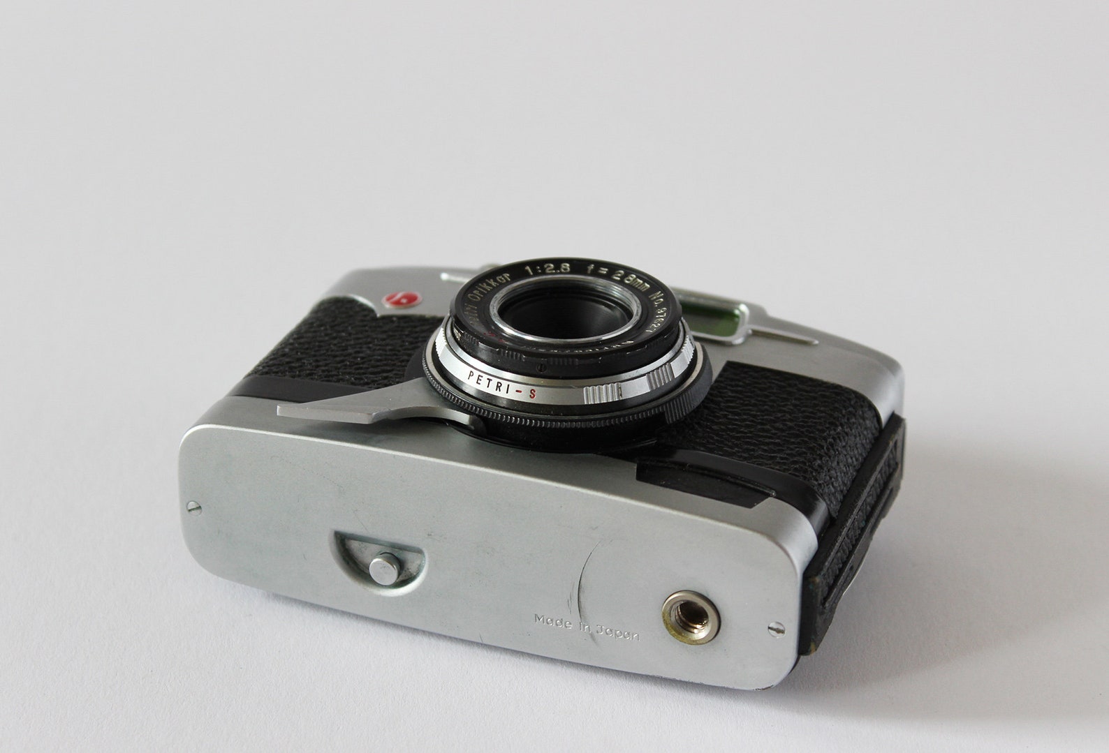 PETRI Compact Super 35mm Half Frame Film Camera - Orikkor 28mm F/2.8 ...