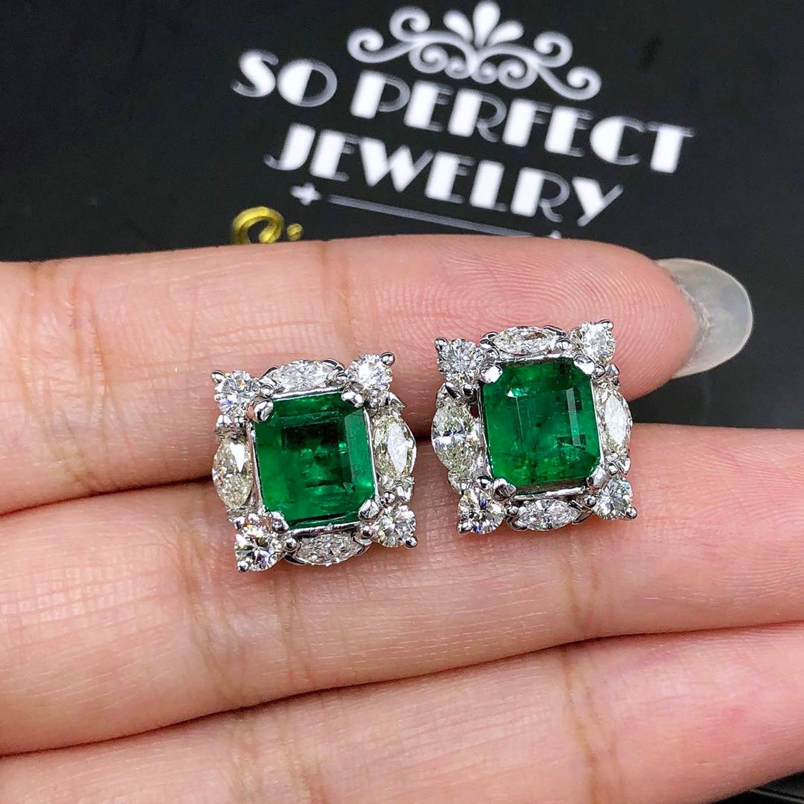VIVID 7.15TCW Emerald VS Diamonds in 18K Solid White Gold - Etsy