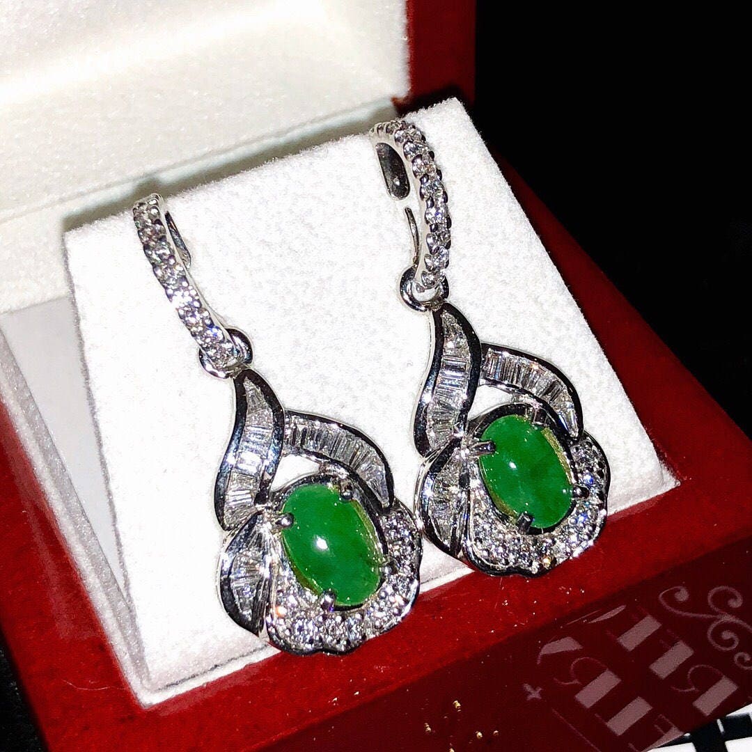 STUNNING 3.95TCW Burmese Jade & VS Diamonds in 18k Solid White | Etsy