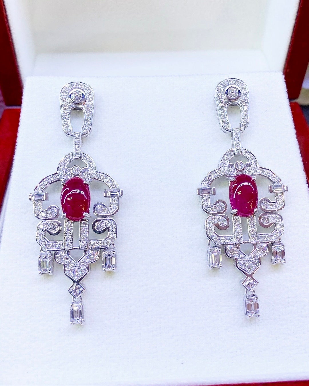 ART DECO 8.90TCW Blood Red Ruby & Diamonds in 18K Solid White Gold ...