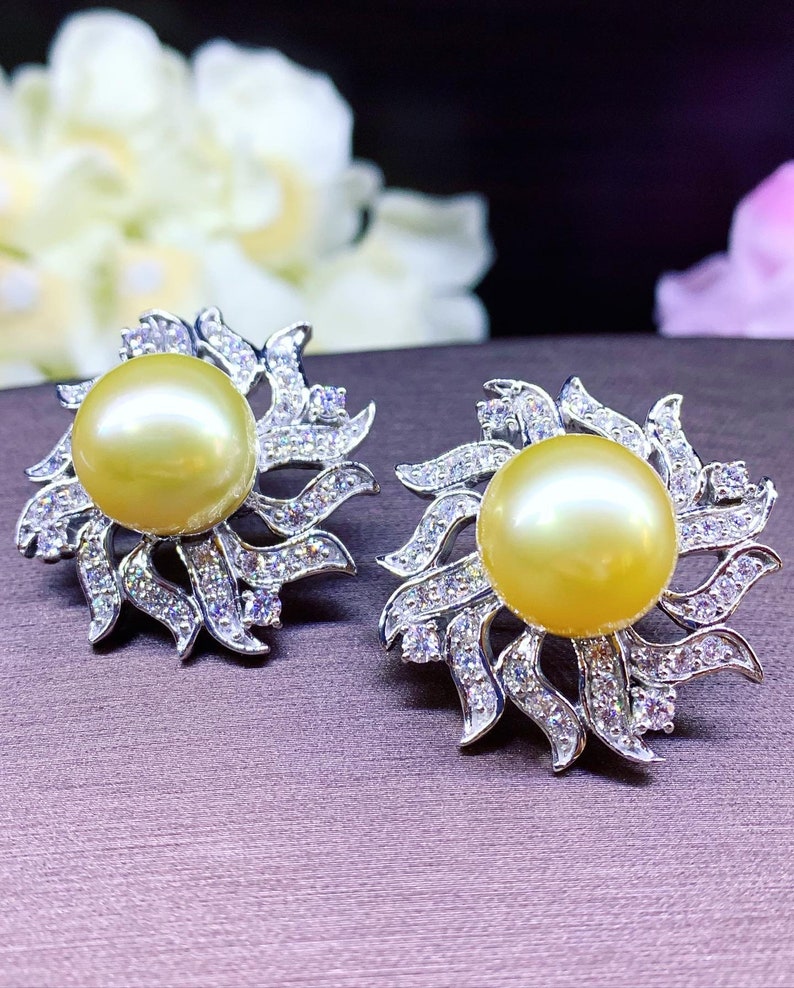 HUGE Golden South Sea Pearls VS Diamonds in 18K Solid White | Etsy
