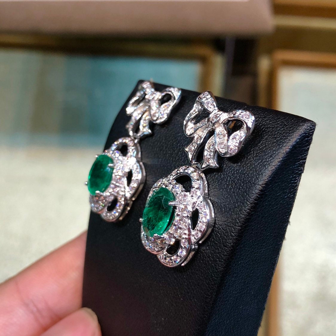 HUGE 5.71TCW Sparkling Emeralds & Diamond in 18K Solid WHITE Gold ...