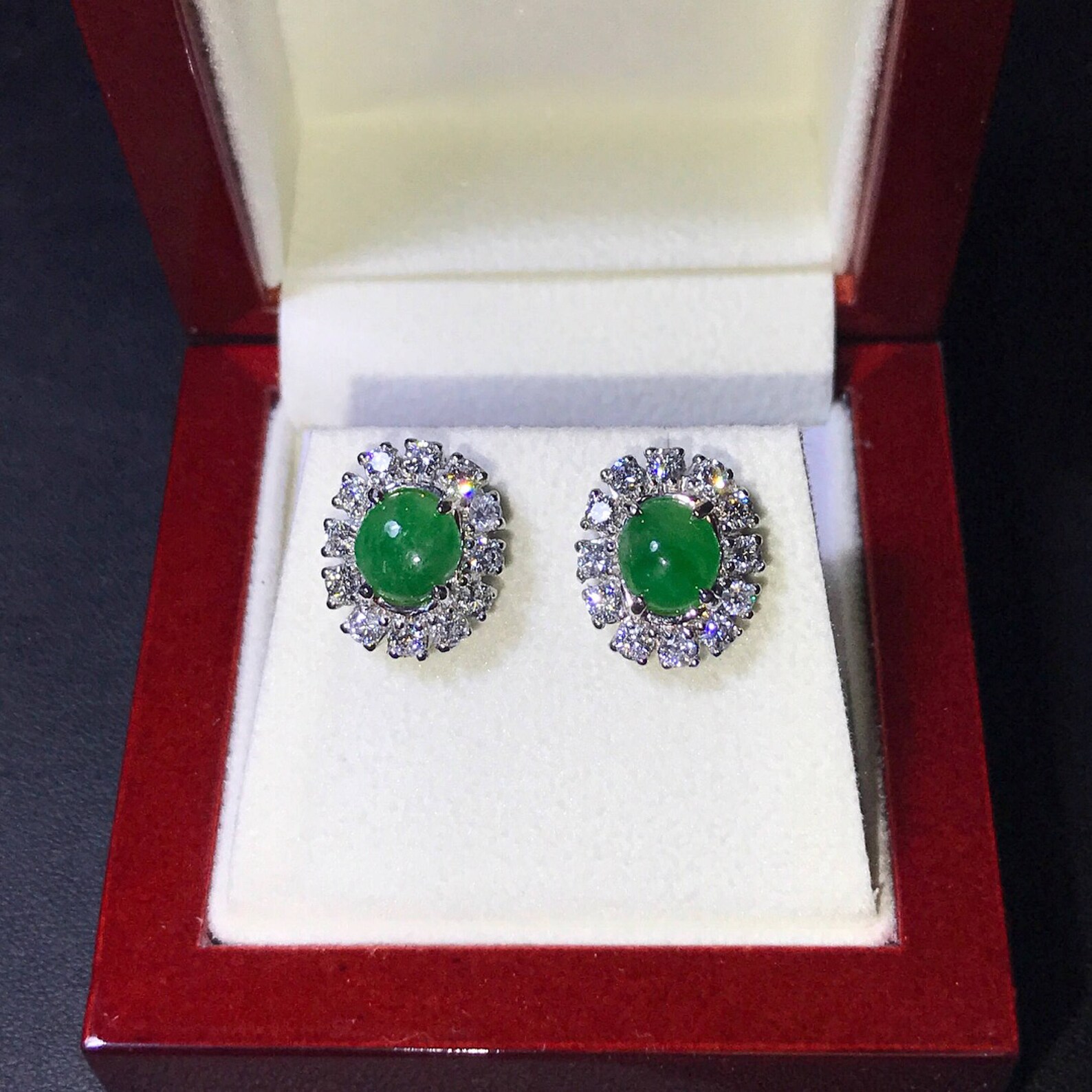 TOP GREEN Burmese Jade & VS Diamonds in 18k Solid Yellow Gold - Etsy