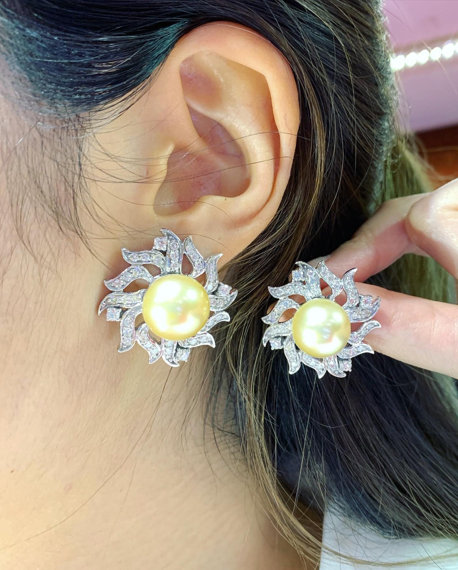 HUGE Golden South Sea Pearls VS Diamonds in 18K Solid White | Etsy