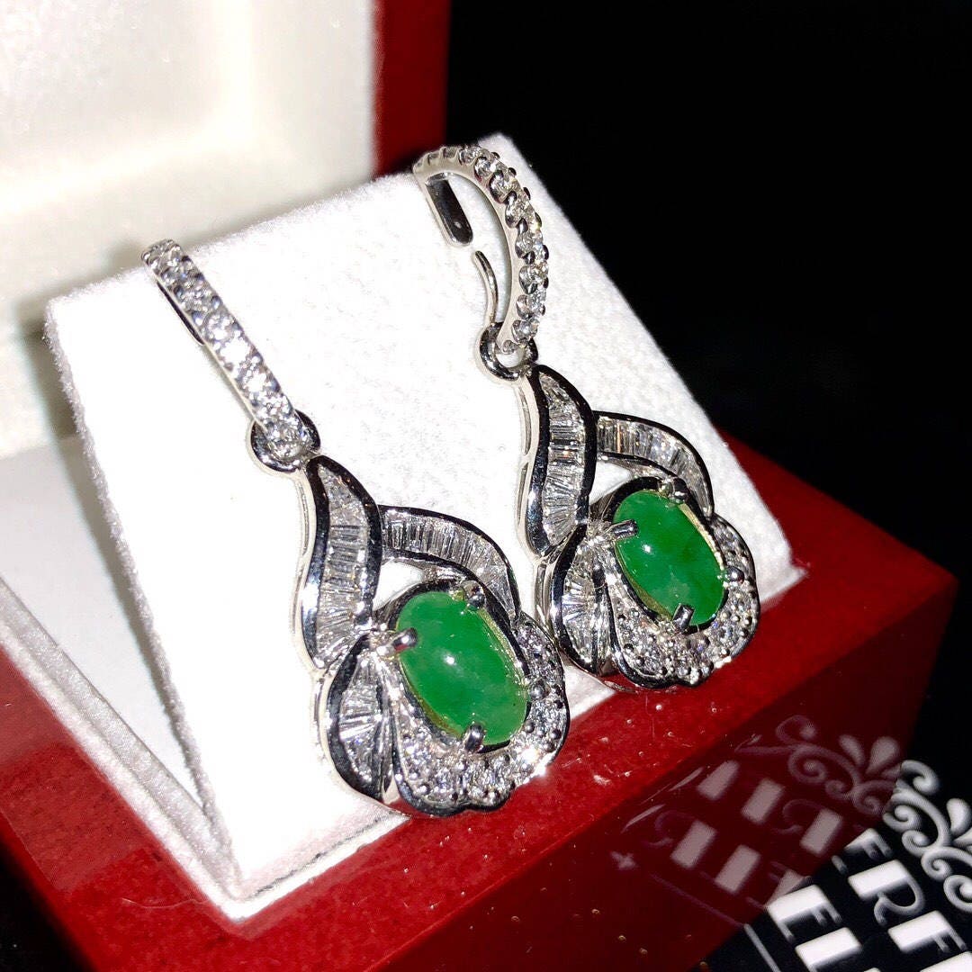 STUNNING 3.95TCW Burmese Jade & VS Diamonds in 18k Solid White | Etsy