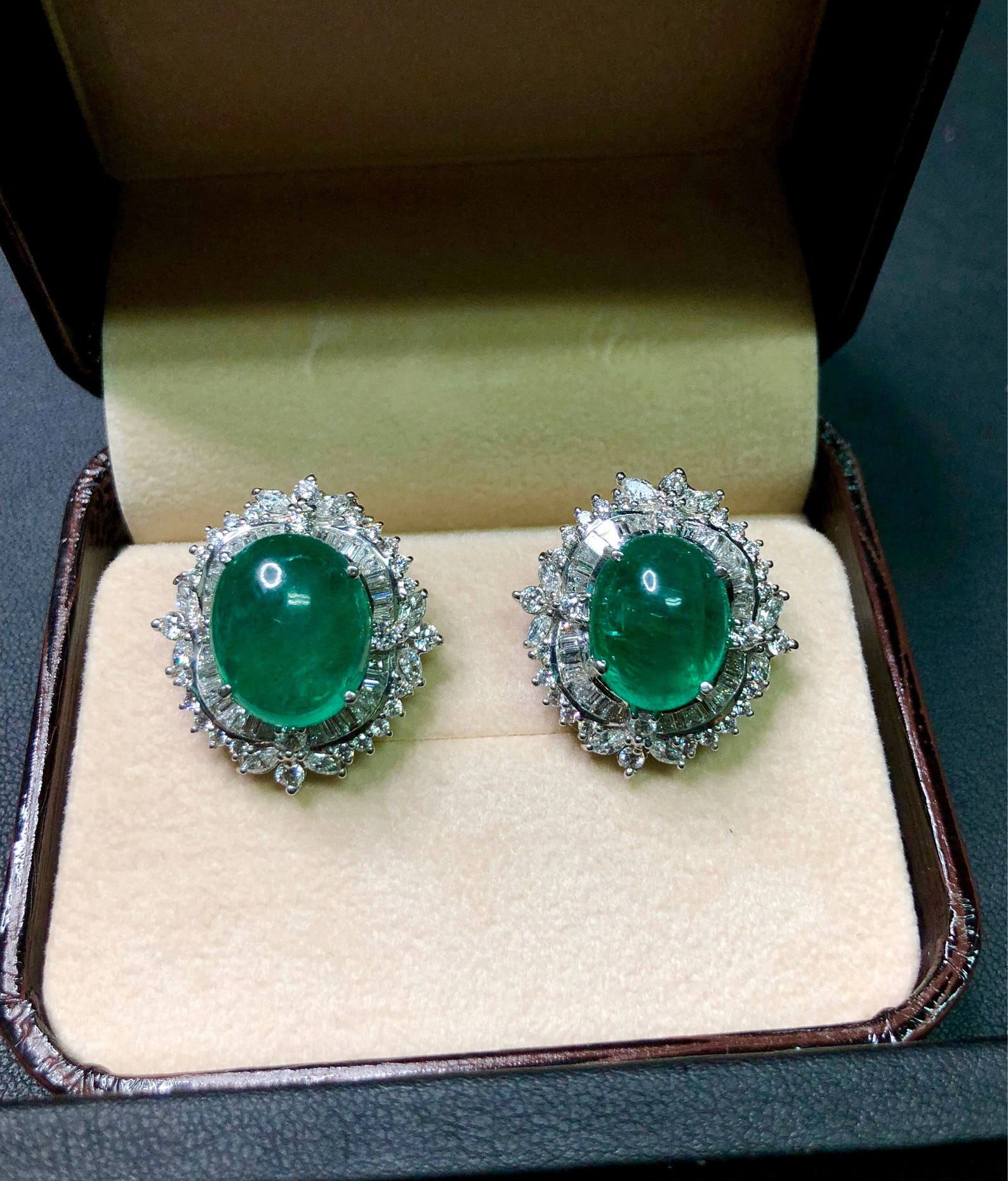 HUGE 10.08TCW Burmese Jade & VS Diamonds in 18k Solid White | Etsy