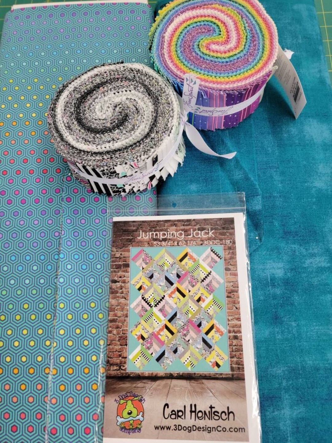 Jumping Jack Quilt Kit Using Tula Pinks Linework & Solid Fabrics and ...